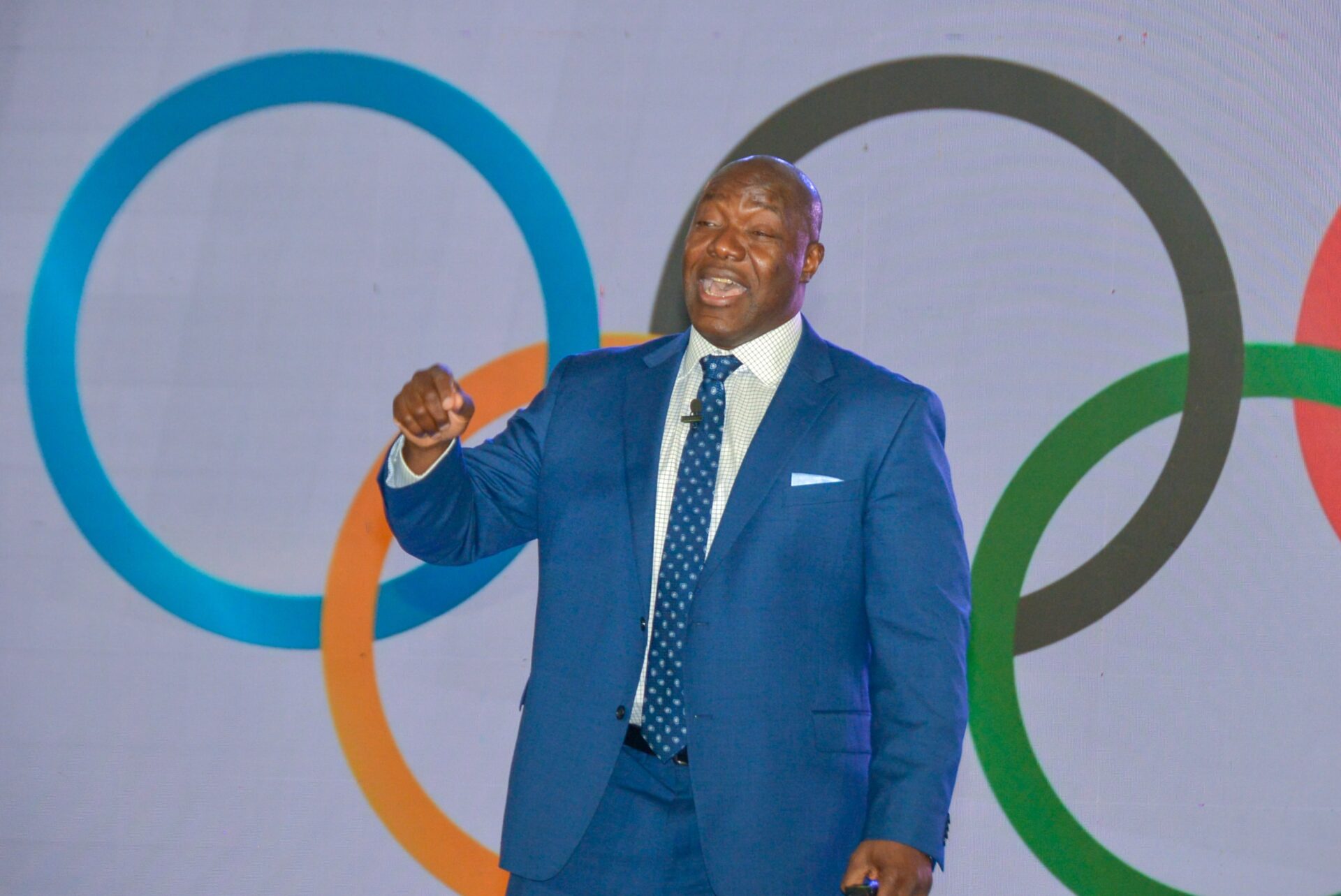 Diversity, Equity, and Inclusion Keynote Speaker Devon Harris | Devon ...