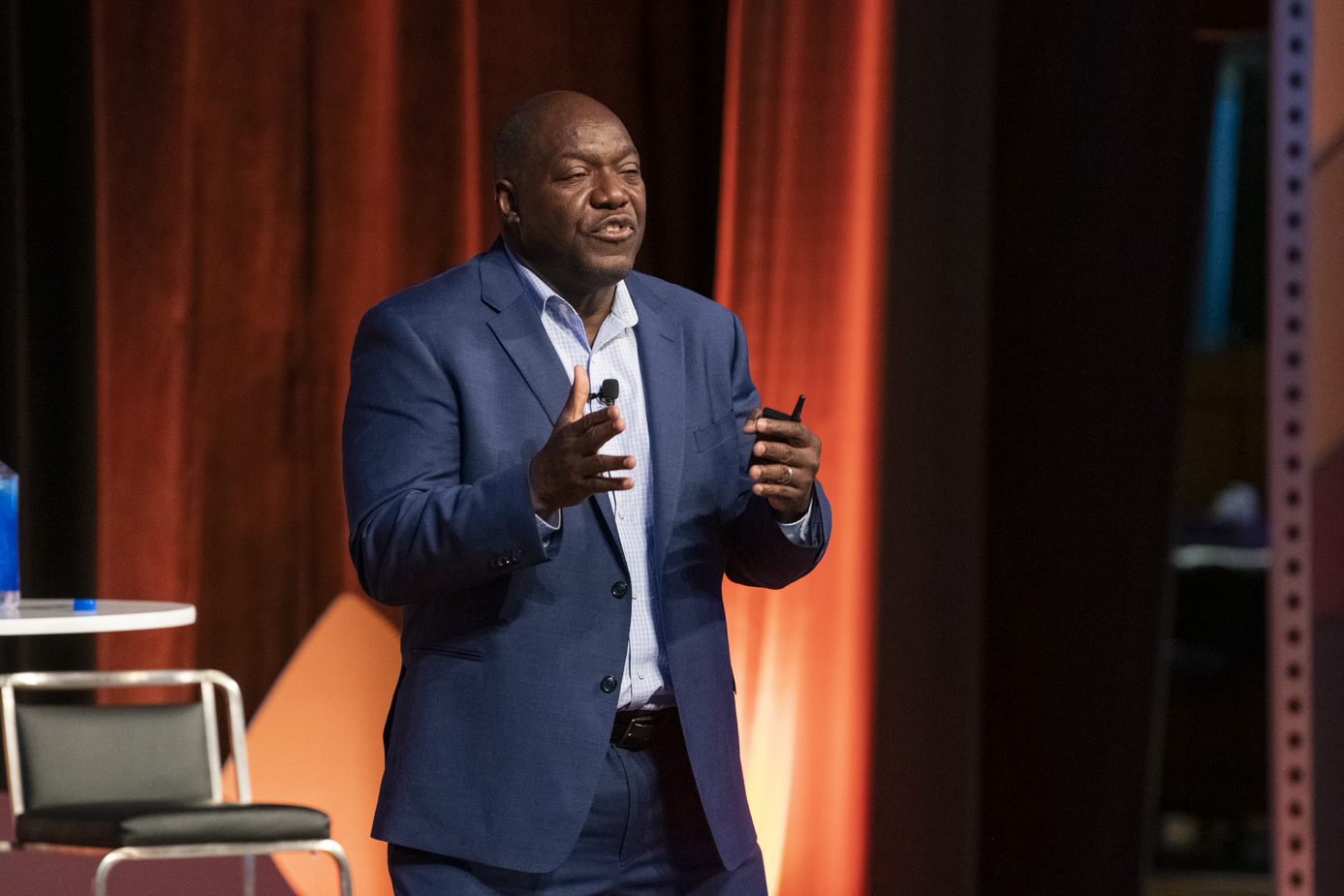 Top Motivational Resilience Keynote Speaker | Devon Harris