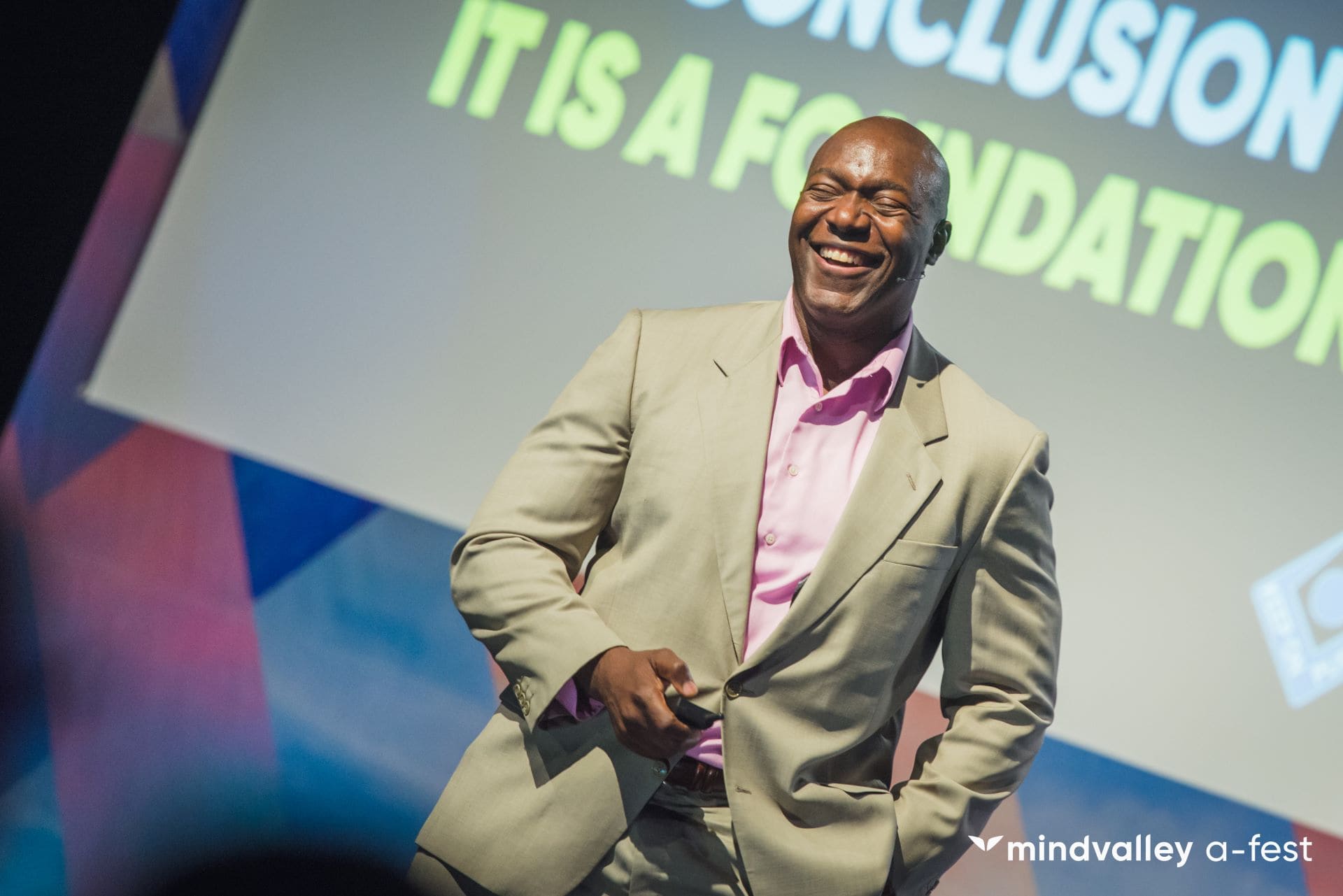 Home New | Devon Harris